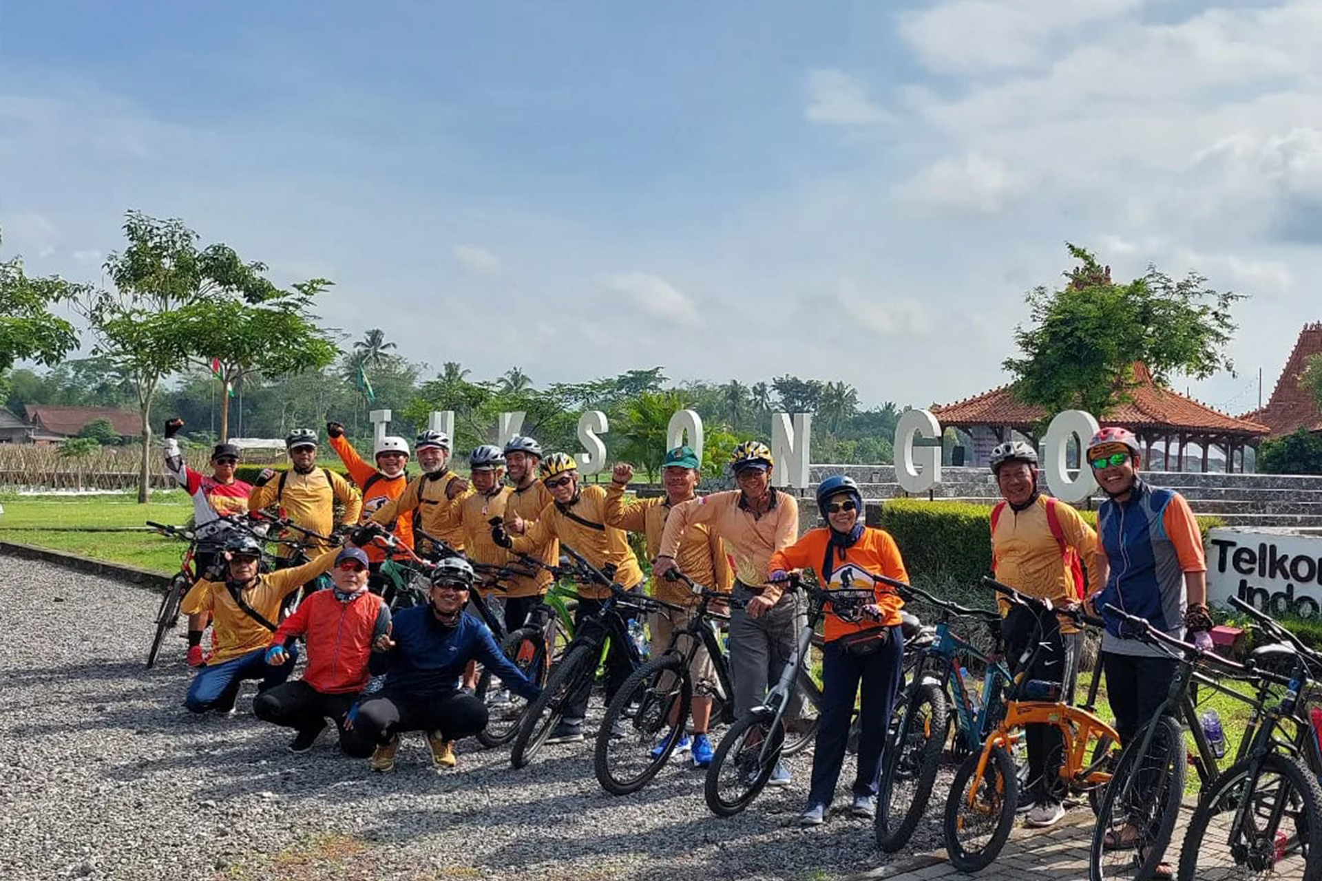 Tiket Paket Wisata Sepeda Yogyakarta by Arowisata Harga Promo - tiket.com