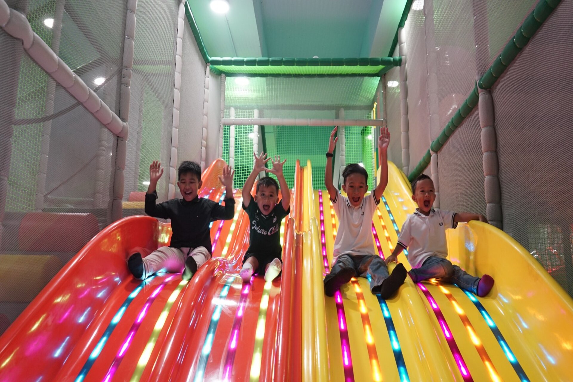 Tiket Joy n Fun In The Wild Bandung Electronic Center Harga Promo ...