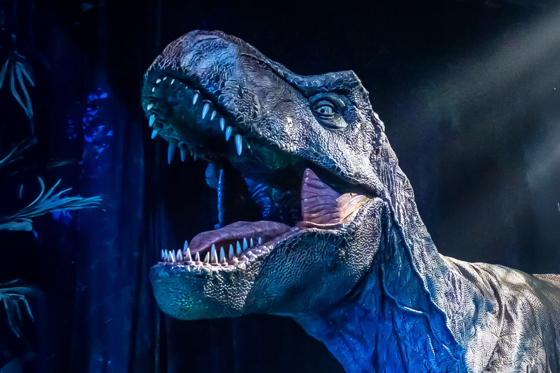 Get Ticket Jurassic World: The Experience Promo Prices - tiket.com
