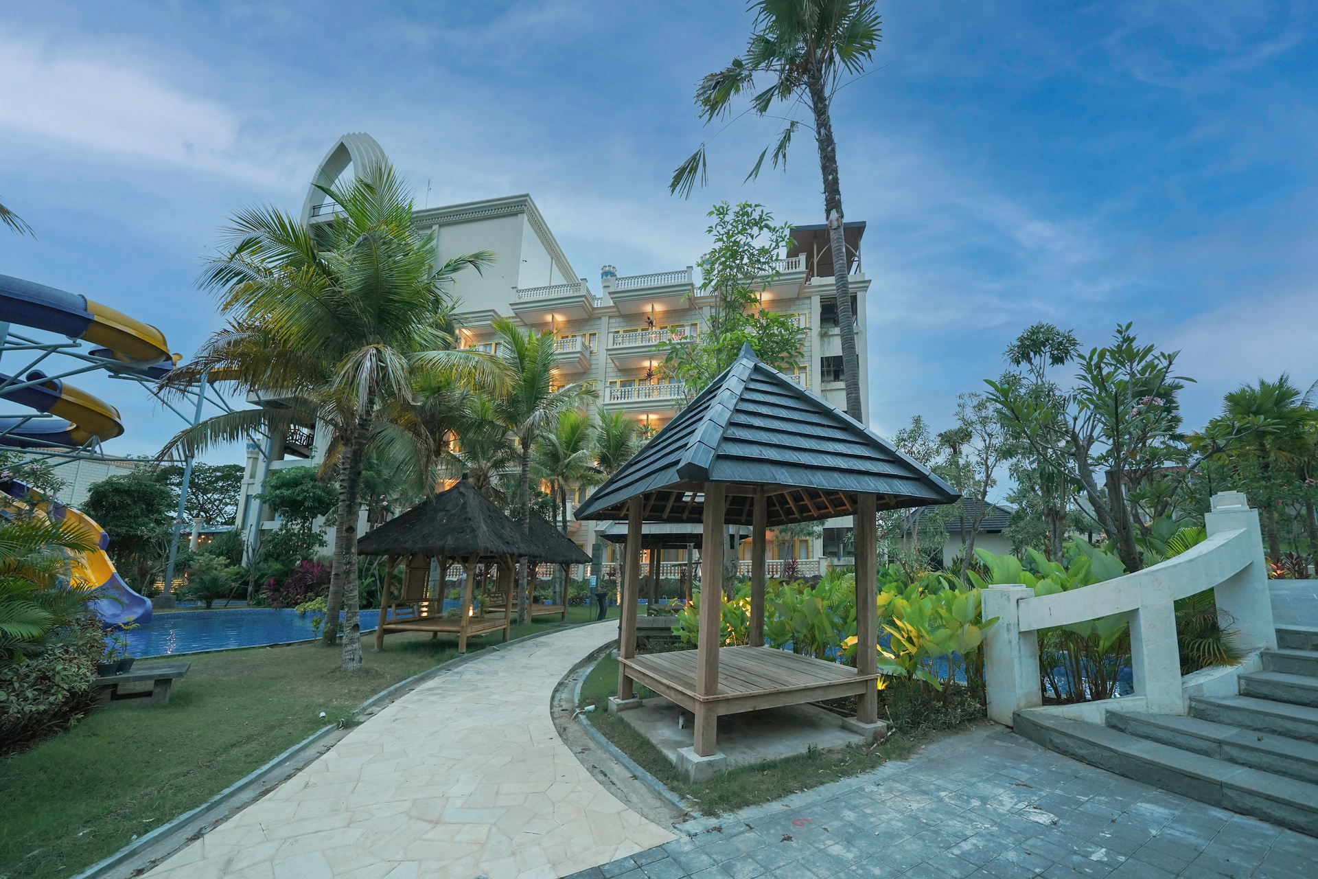 Jambooland Waterpark Promo School Holiday
