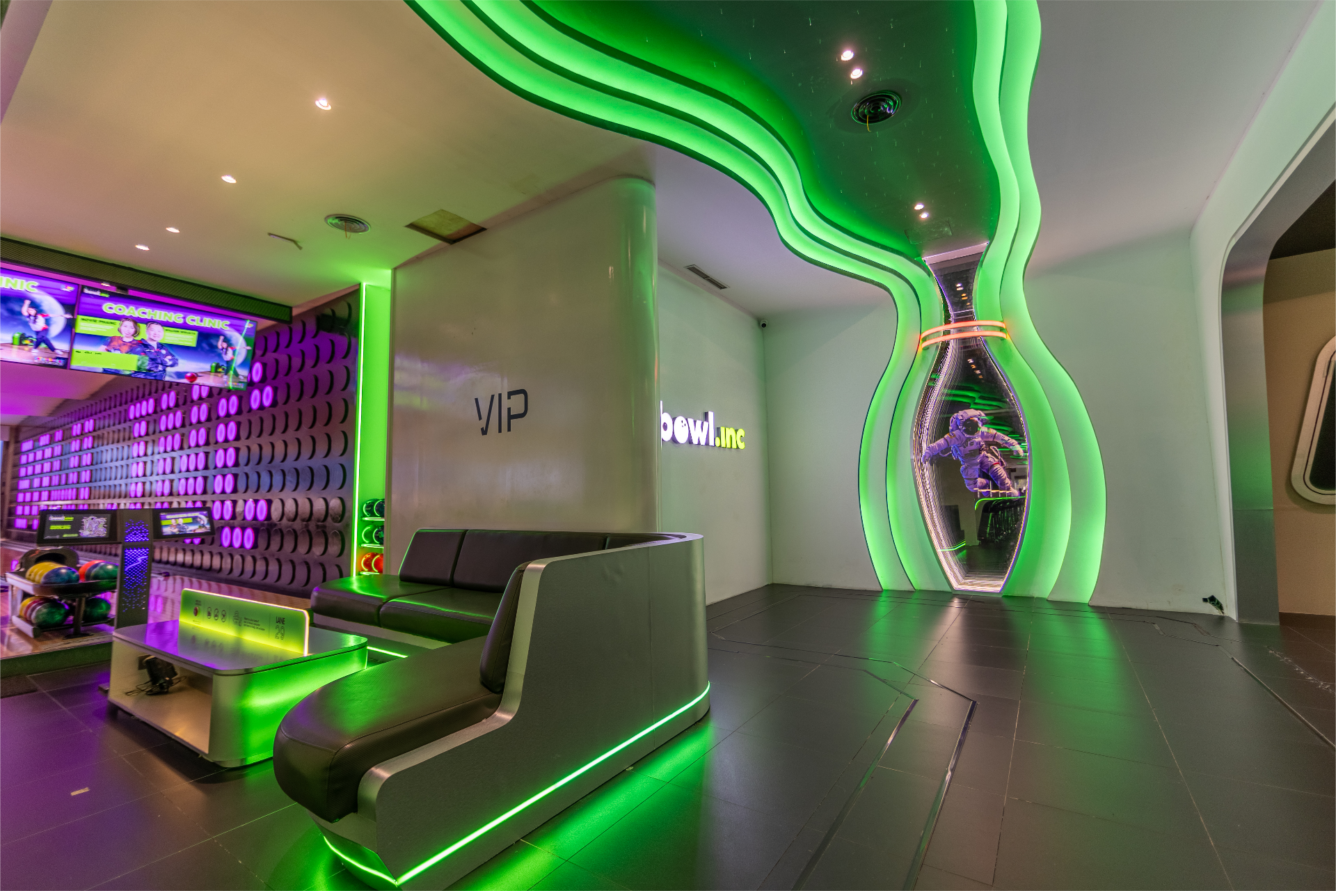 Buy Bowl.inc at Entertainment District PIK 2 Ticket Promo Price - tiket.com