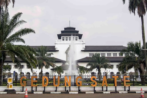 Bandung Heritage Walk Tour Harga Promo - tiket.com