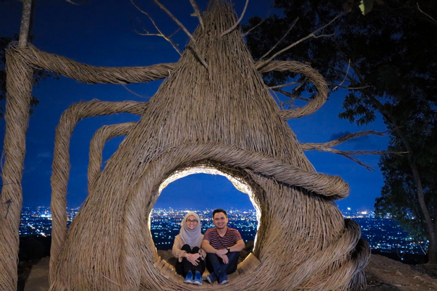 Wisata Jeep Jelajah Sungai Bukit Becici, Heha Sky View, Tebing Breksi ...