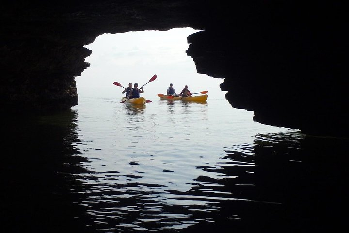 Cave Point Kayak Tour Harga Tiket Promo - tiket.com