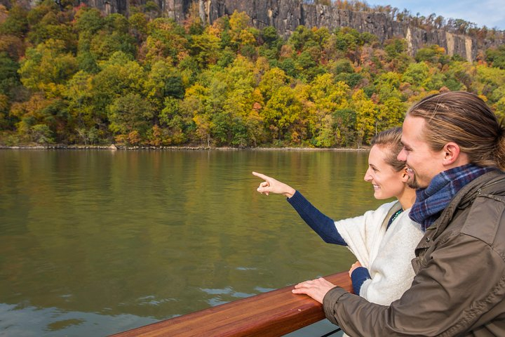 Tiket New York Fall Foliage Cruise up the Hudson River - Harga Promo ...