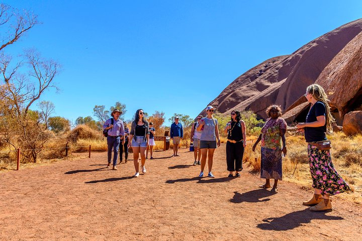 Tiket Uluru Aboriginal Art and Culture - Harga Promo tiket.com