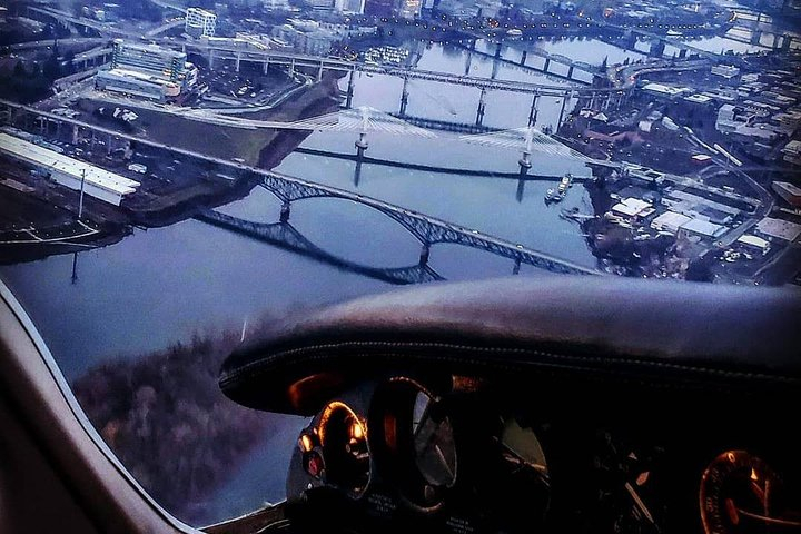 Tiket Airplane Flight Tour over Portland, Oregon Harga Promo - tiket.com