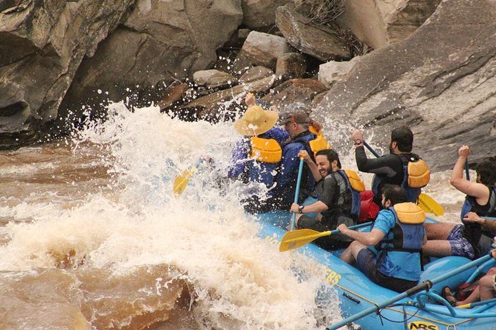 Tiket Durango Rafting - Family Friendly Raft Trip - Harga Promo tiket.com