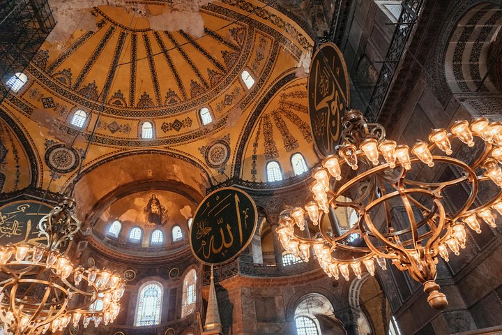 Tiket Treasures of Istanbul: Hagia Sophia Private Tour - Harga Promo ...