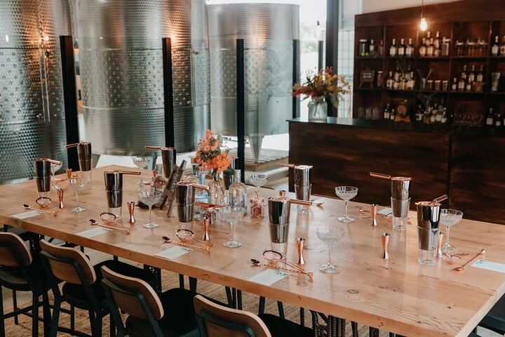 Tiket Kangaroo Island Spirits Cocktail Master Class - Harga Promo tiket.com