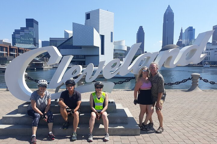 Tiket Smart-Guided Bikeway Cycle Tour - Downtown & Lakeshore Cleveland ...