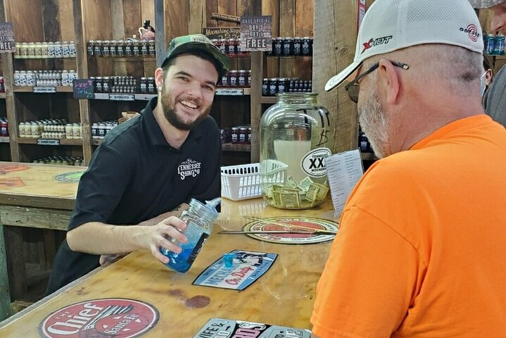 3-Hour Moonshine Tasting & History Tour from Pigeon Forge Harga Promo ...