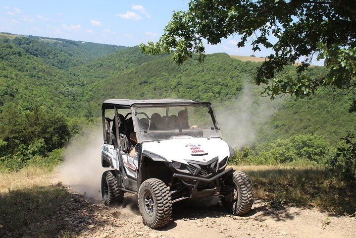 Tiket Guided Ozarks Off-Road Adventure Tour - Harga Promo tiket.com