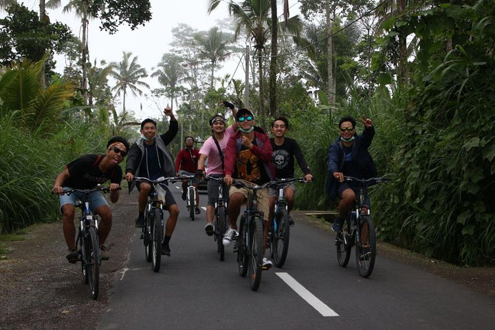 Tiket Cycle through the Untouched Area of Bali - Harga Promo tiket.com