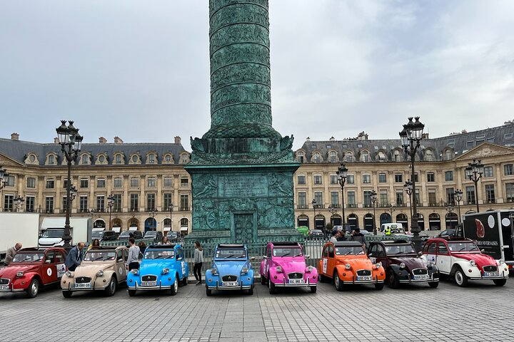Tiket Private tour Paris sightseeing in 2CV Harga Promo - tiket.com