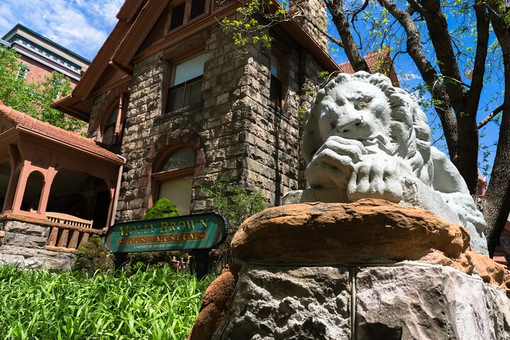 Tiket Ghosts of Denver Family Friendly Walking Tour Harga Promo - tiket.com