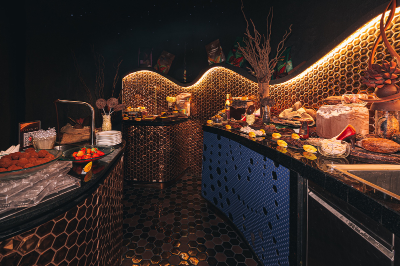 Tiket COCOA XO Bar at Red Sky 57th Floor Harga Promo - tiket.com