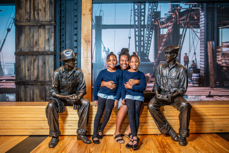 Tiket Empire State Building Guided Tour with Top of the Rock Admission ...