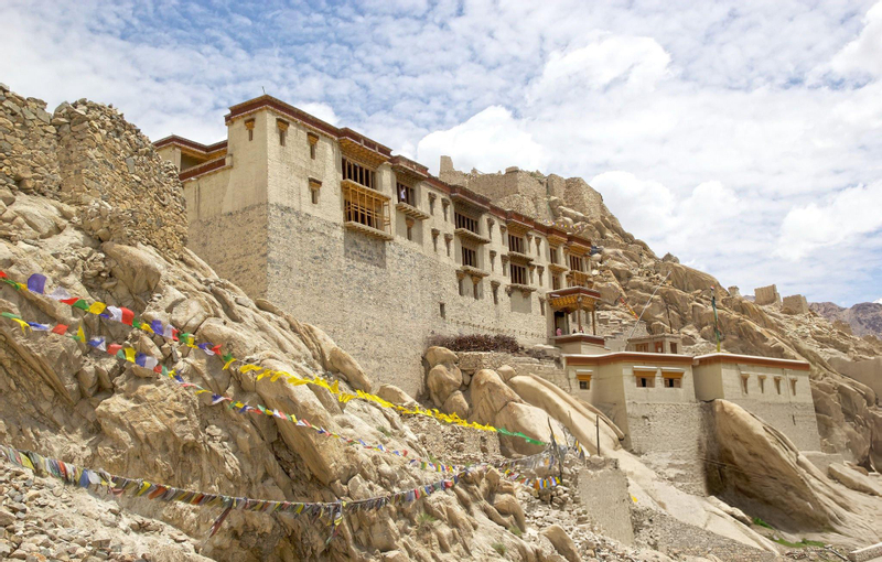 Tiket Leh Ladakh One-Day Leh Royal Palace & Monastery Tour Harga Promo ...