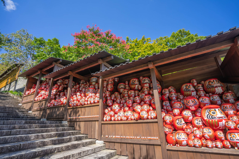 Tiket 1-Day Osaka Tour: Discover Daruma Magic and the Beautiful Minoh ...