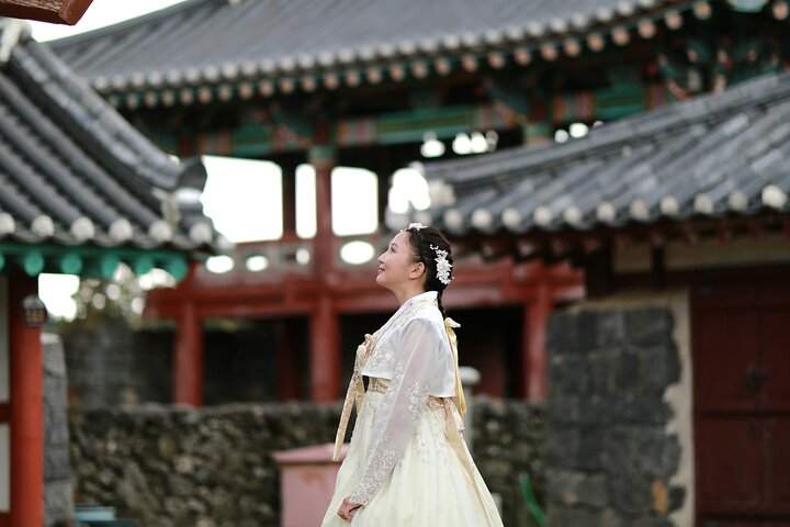 Tiket Private Package Tour Hanbok Experience and UNESCO & Haenyeo Harga ...