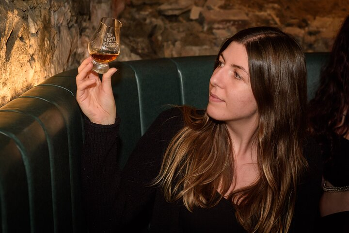 Tiket Wee Dram: Edinburgh's underground tour with whisky or gin | 60min ...