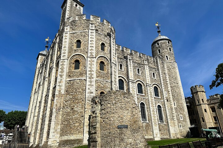 Tiket Kid Friendly Tower of London Tour with Expert Local Guide Harga ...