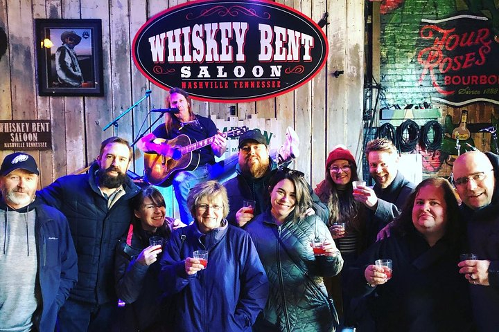Tiket All-Inclusive Pub Crawl with Moonshine, Cocktails, and Craft Beer ...