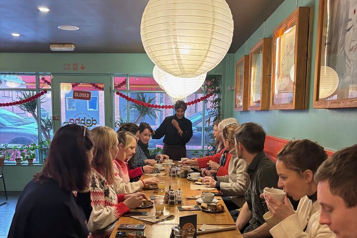 Tiket Chester Food Tour: Unique Tastings With Drinks & Sightseeing ...
