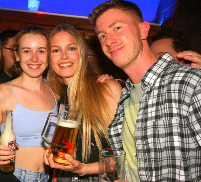 Get Ticket Pubcrawl Augsburg: Tour through best Bars and Clubs in Town ...