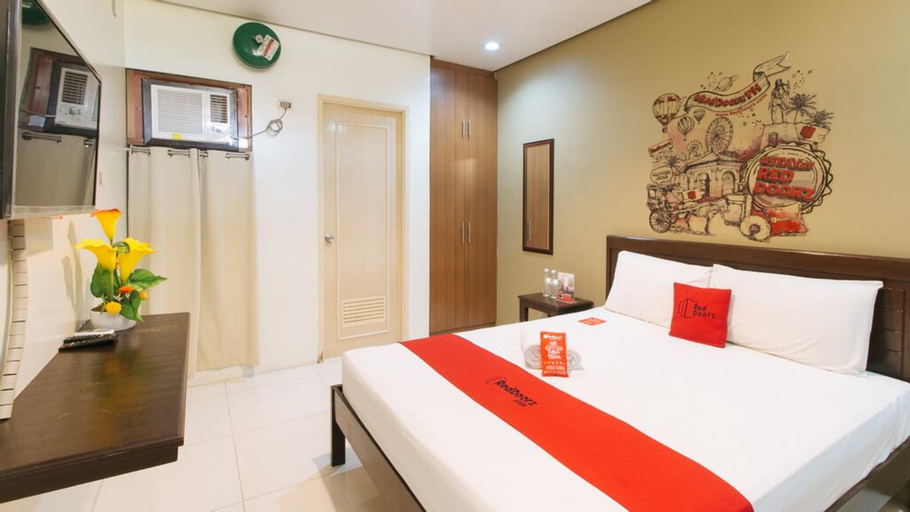 RedDoorz @ Arzo Hotel Grand Lodge Updated Price 2023 - Book now on tiket.com