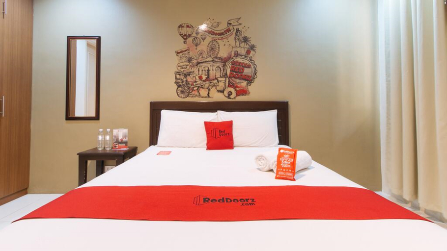 RedDoorz @ Arzo Hotel Grand Lodge Updated Price 2023 - Book now on tiket.com