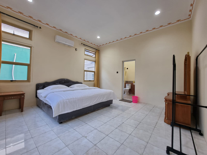 Villa Kota Bunga AA3-9 with Swimming and Jacuzzi Pool Puncak by Nimmala - Harga Promo 2024 di ...