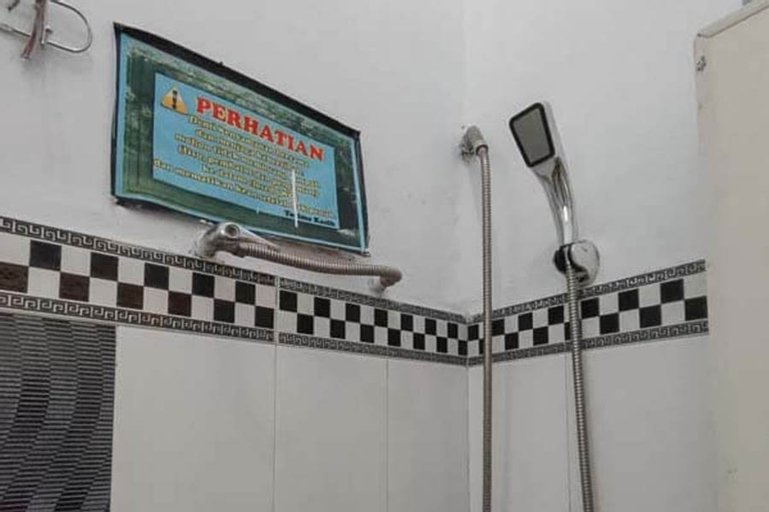 Villa Ghazani 4 at Desa Wisata Songgokerto Harga Promo Terbaru