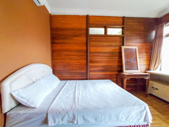 Sunrise sea hill view Karimunjawa RedPartner Updated Price 2023 - Book now on tiket.com