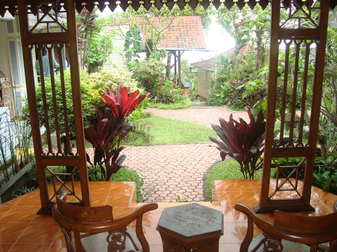 Guru Ratna Homestay: Discount Price & Hotel Promo 2024