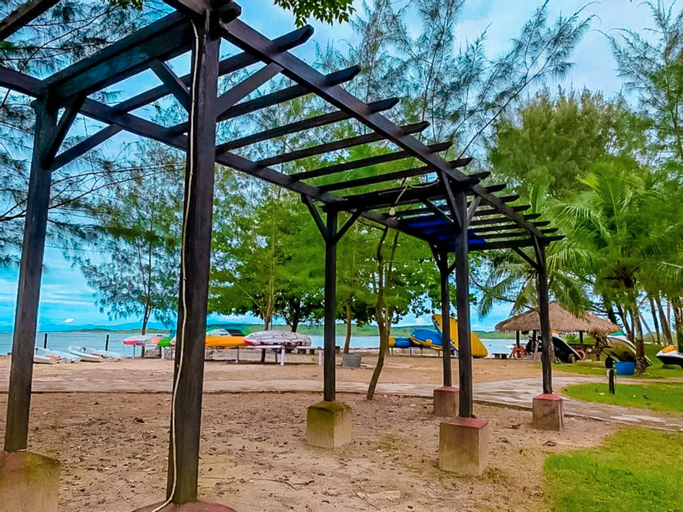 LaLassa Beach Club Tanjung Lesung - Best Deals Promo