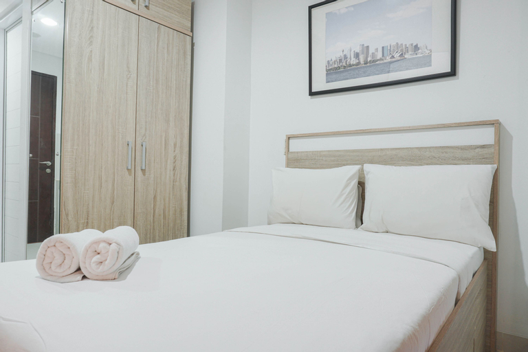 Cozy Studio Apartment with Super Single Bed at Springwood Residence By ...