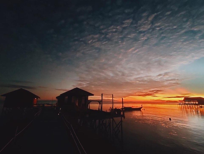 Derawan Fisheries Cottage, Sea View,Private Balkon, Berau Booking Murah ...