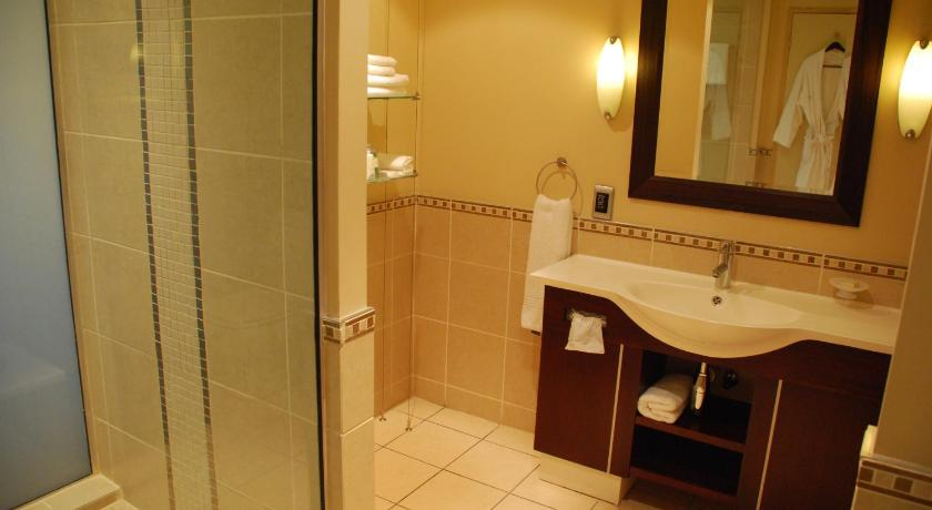 Southern Sun OR Tambo International Airport, Ekurhuleni Booking Murah ...