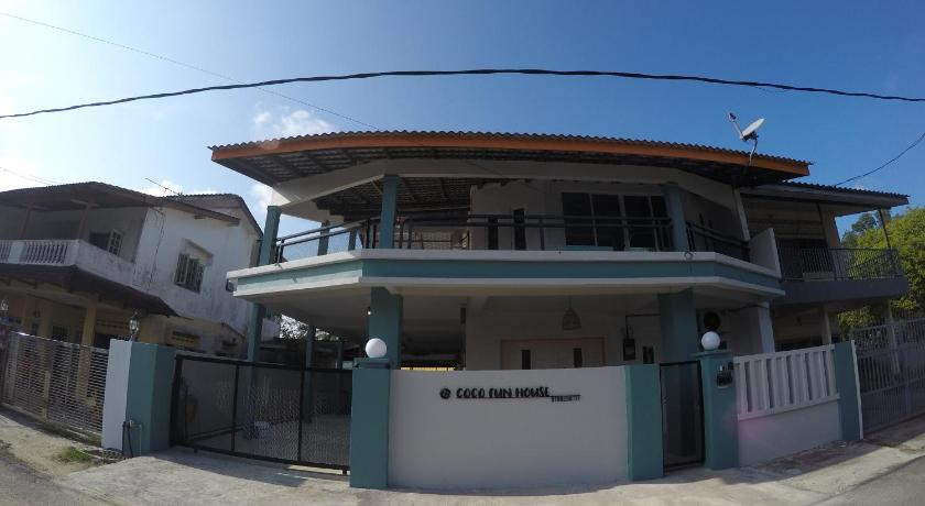 CoCo Fun House Kemaman with pool and bathtub - Penginapan Murah 2023 di ...
