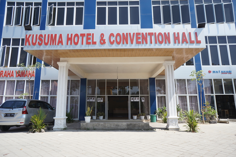 OYO 93205 Kusuma Hotel And Convention Hall, Nganjuk Booking Murah di ...
