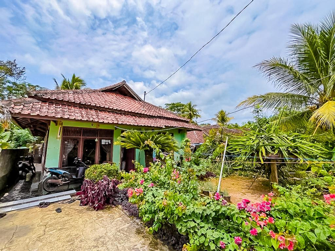 Evis Homestay at Desa Wisata Selasari Harga Promo Terbaru