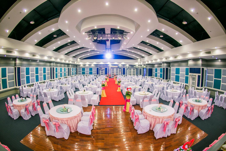 Harga Raya Grand Hotel. Terbaru 2023 - Booking Murah di tiket.com