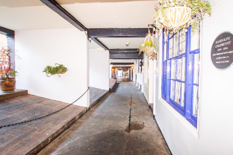 Built 1804 Caldecott Town House On The Rows by Rework Accommodation ...