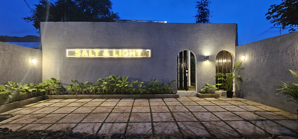 Salt & Light Labuan Bajo, Manggarai Barat Booking Murah di tiket.com