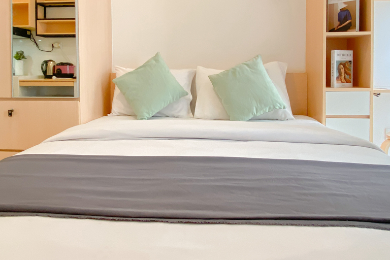 Restful Living Studio at Apartment Tokyo Riverside PIK 2 by Travelio ...