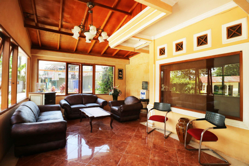 Aquarius Orange Hotel & Villa - Best Deals & Promo