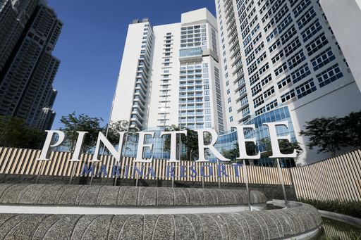 Pinetree Marina Resort, Johor Bahru - Cheap Booking at tiket.com