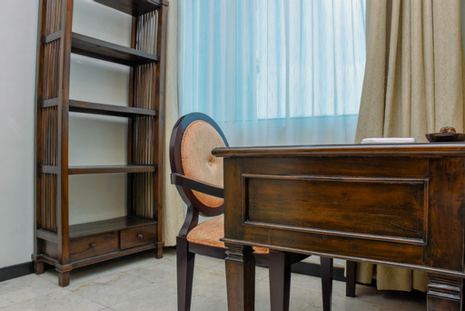 Elegant and Comfort 1BR + Extra Room Apartment at Bellagio Residence By ...